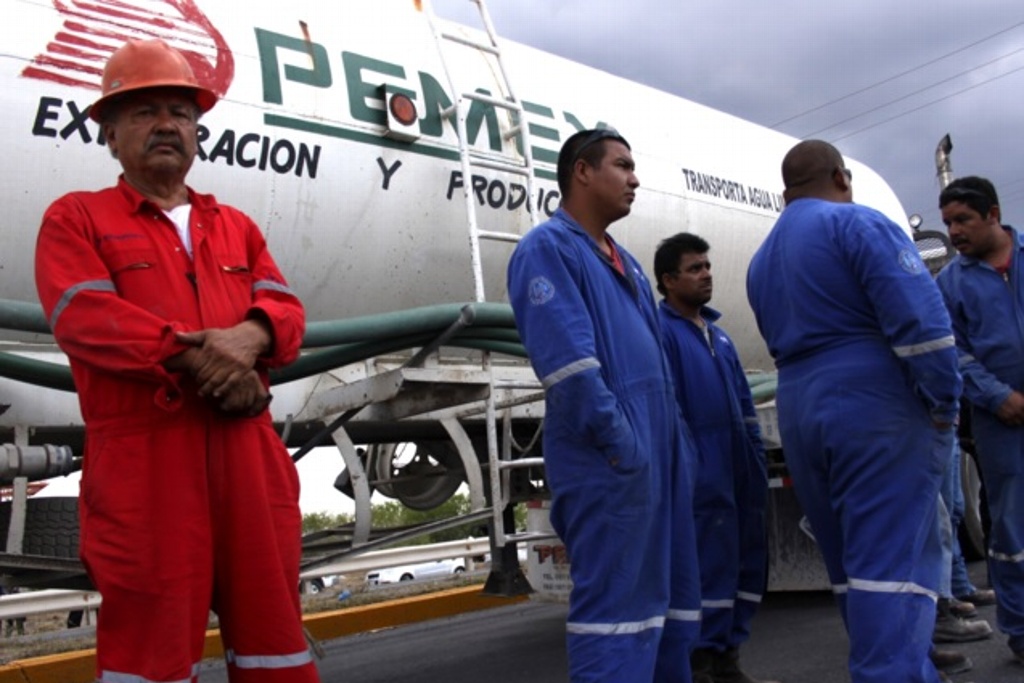 Ejército y Marina toman control de seguridad en instalaciones de Pemex ...