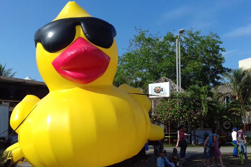 Este sábado la esperada Gran Carrera del Patito de Hule - xeu noticias ...