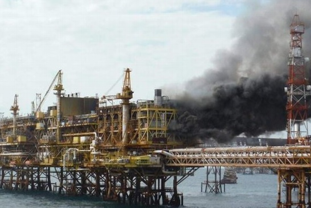 Explosión en plataforma de Pemex deja tres heridos - xeu noticias veracruz