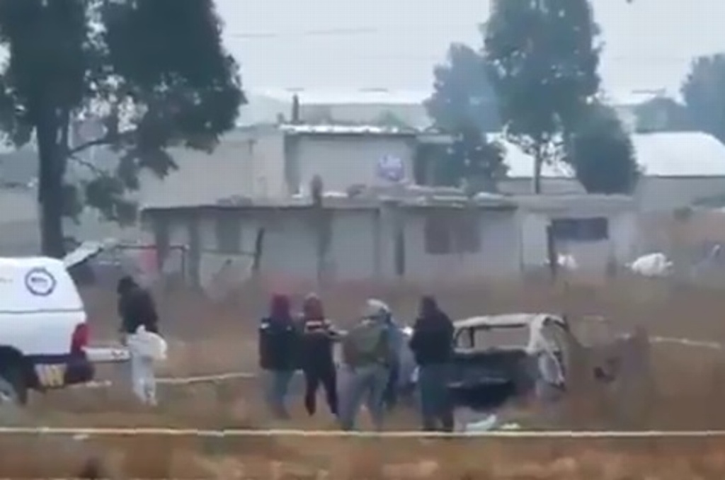 Hallan cinco cuerpos calcinados dentro de un auto - xeu noticias veracruz