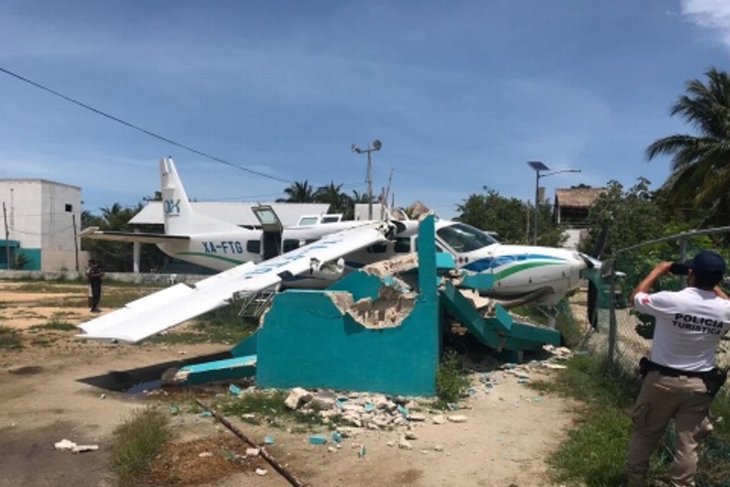 Tras accidente de avioneta, clausuran aeródromo de Holbox, Quintana Roo ...