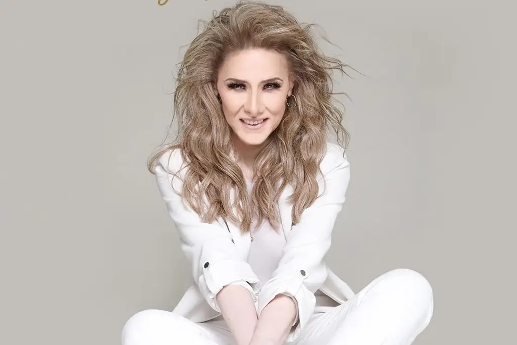 Manoella Torres ¡50 años de trayectoria musical! (+fotos/videos) - xeu ...