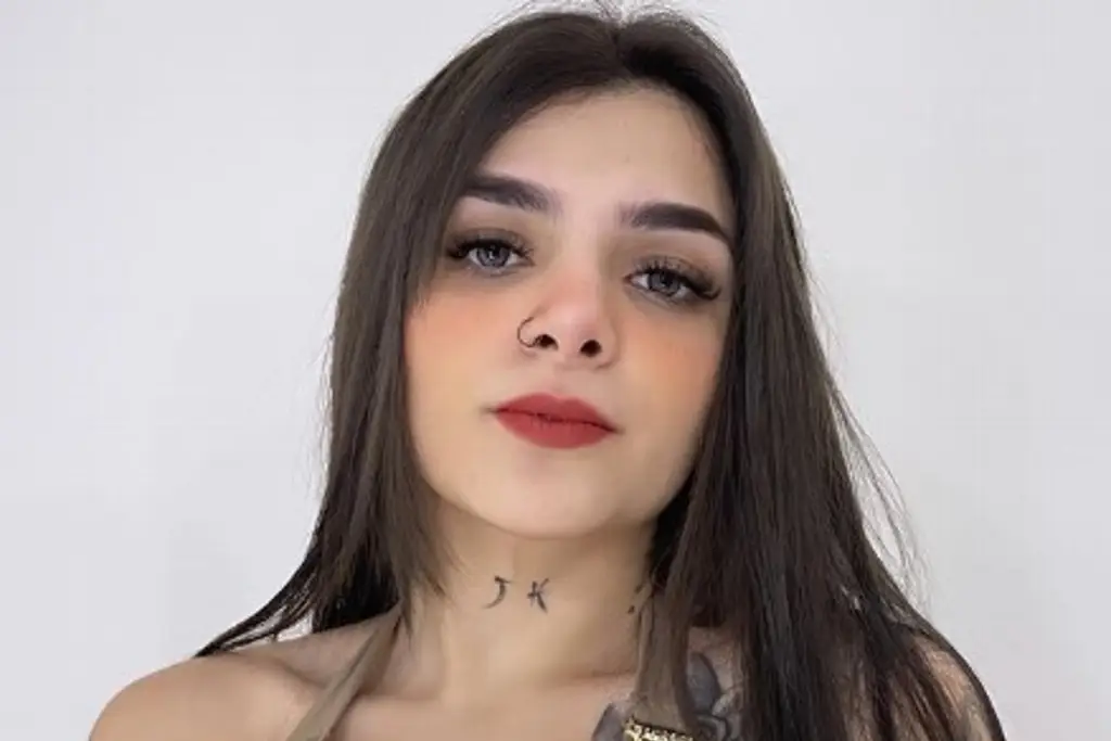 "Me llegaron al precio": Karely Ruiz posará en revista para caballeros ...