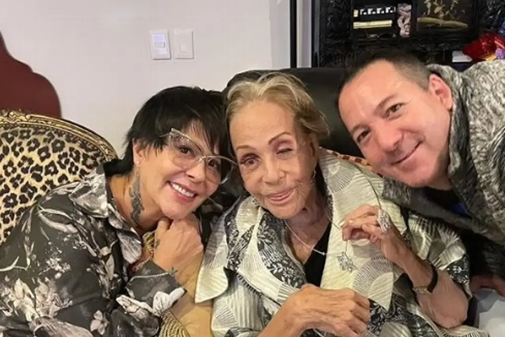 Tunden a Alejandra Guzmán por mostrar estado de Silvia Pinal con una ...