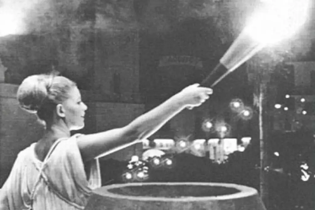 Encenderán pebetero a 55 años de la llegada de la Antorcha Olímpica a ...