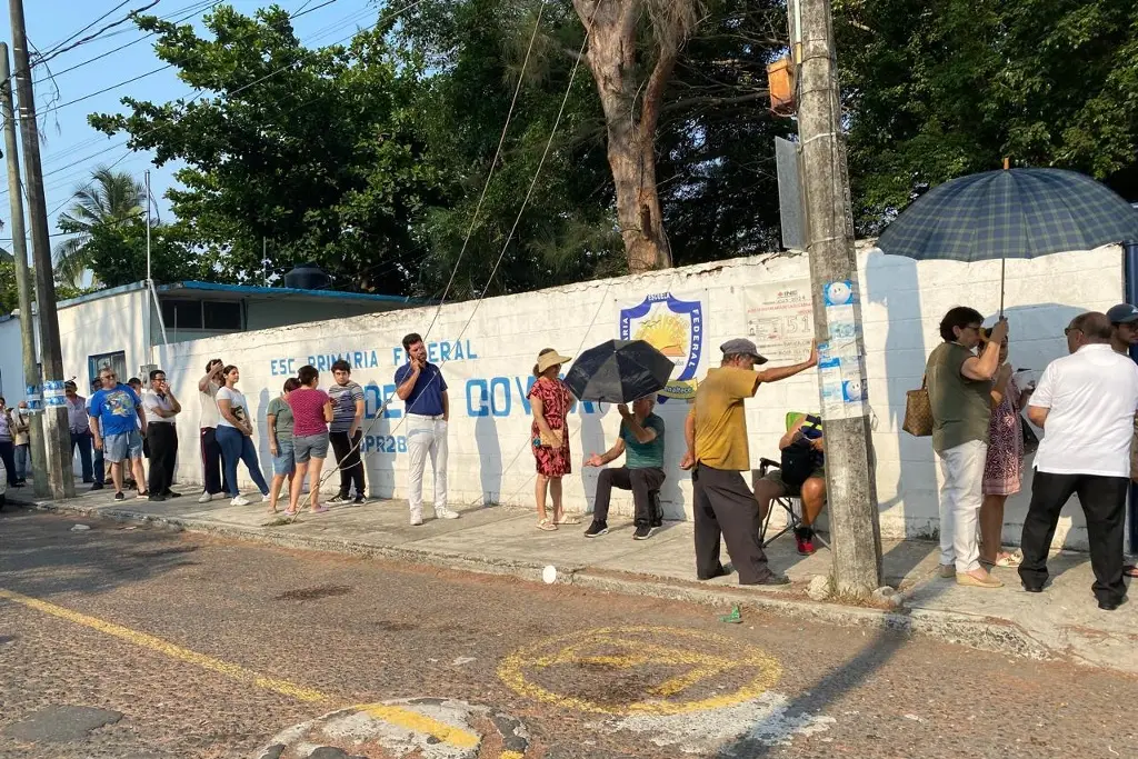 Reportan que 4 personas que acudieron a votar se sintieron mal por el ...