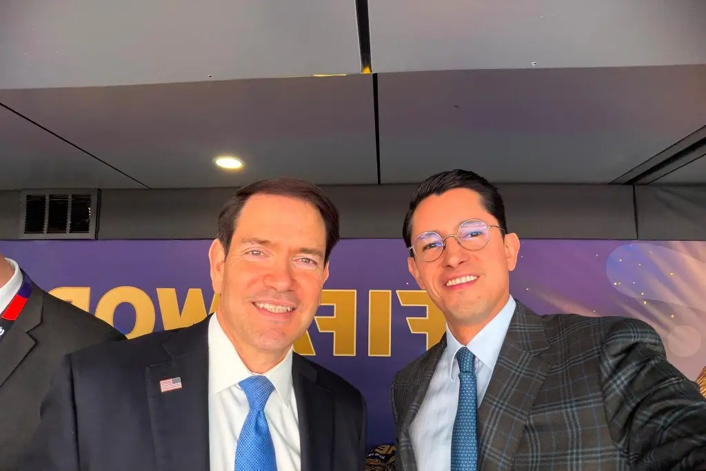 Roberto Velasco Habla En Persona Con Marco Rubio En Final Del Mundial roberto-velasco-habla-en-persona-con-marco-rubio-en-final-del-mundial
