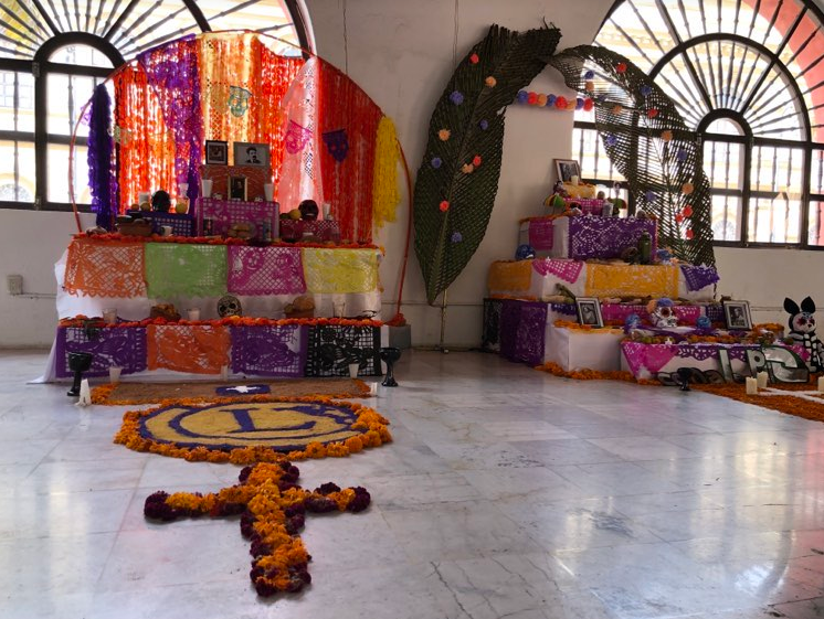 Visita en Veracruz la muestra de altares de muerto en Atarazanas - xeu ...